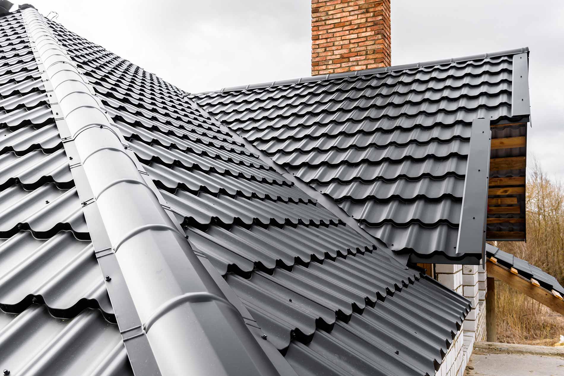 How do metal roofs protect you from wildfires?