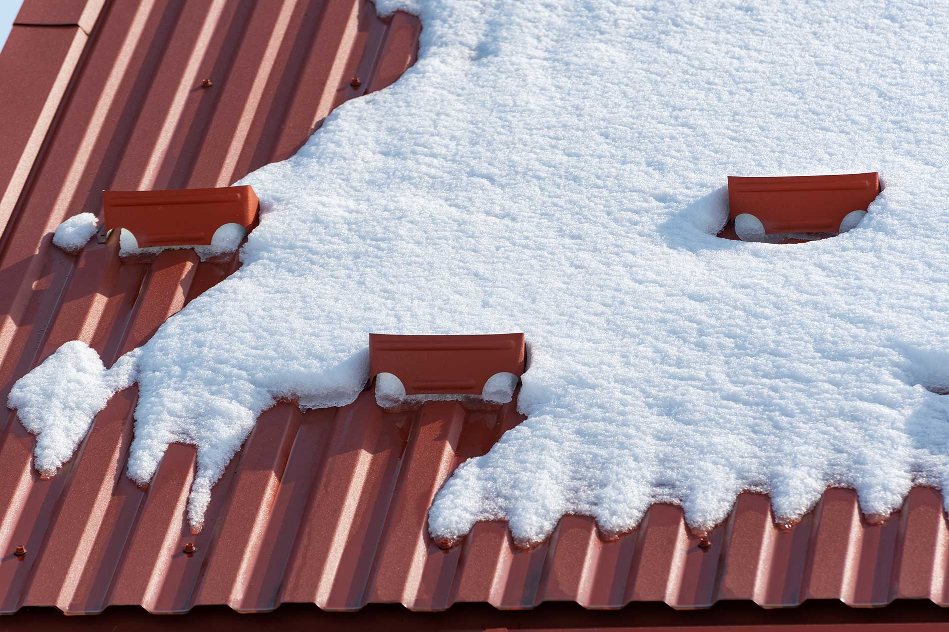 Prevent Roof Damage from Snow & Ice | Nielsen Roofing in Penticton, BC